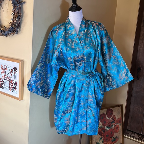 Vintage | Intimates & Sleepwear | Vintage 6s Floral Midirobe Trailing ...